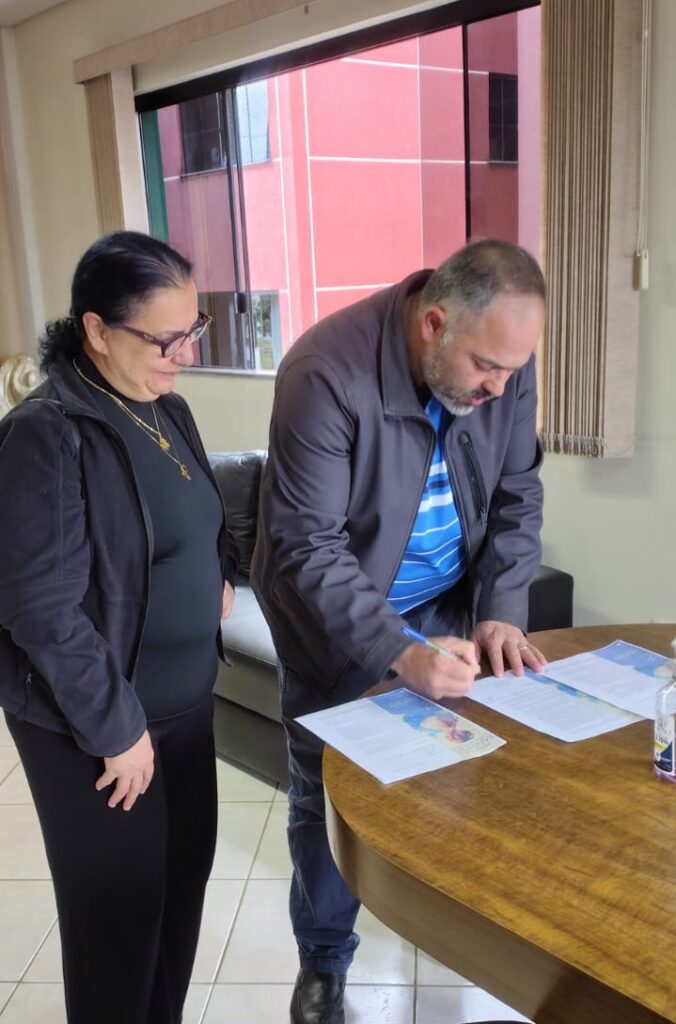 Presidente do Instituto Marina Karam Primak é recebida pelo deputado ...